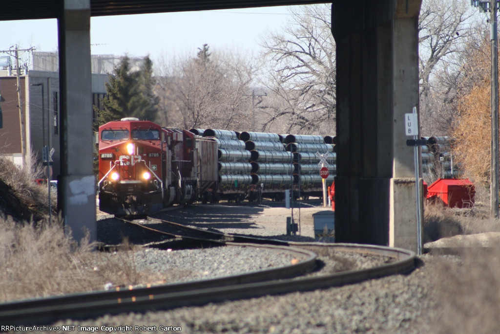 CP 8785 on the Point of a Mixed Freight